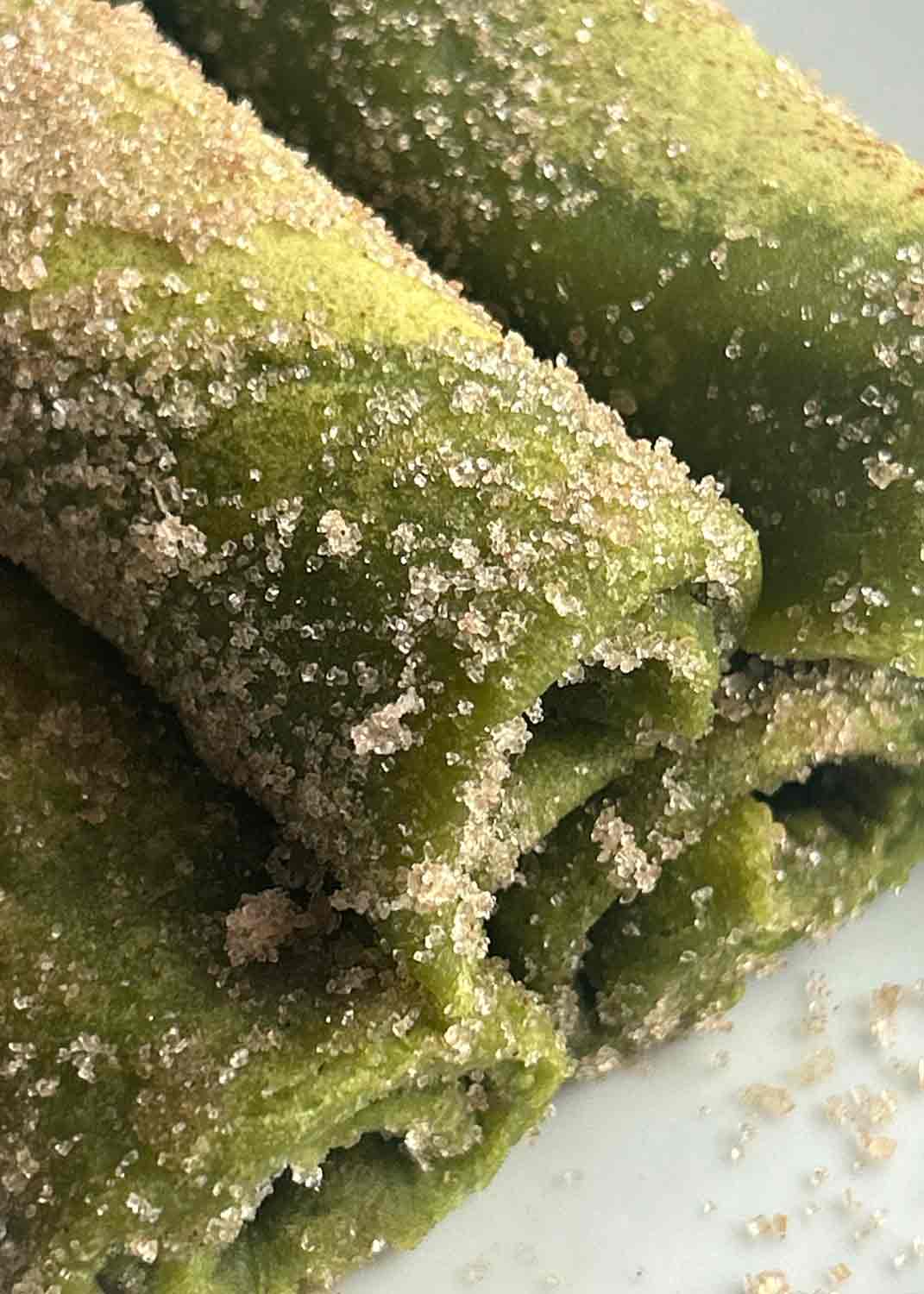 Cinnamon Roll Matcha Crêpes – HEALTH BAR GmbH